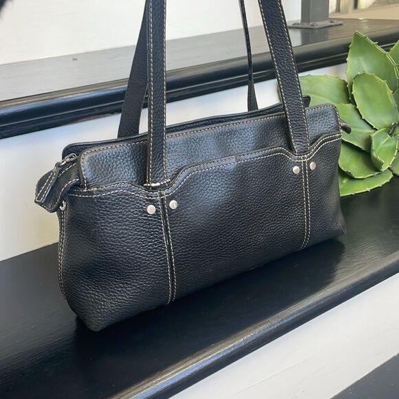 Bandolino | Bags | Bandolino Genuine Leather Shoulderhandbag Purse ...